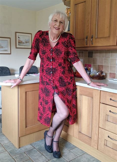 Colette Scott In And Out Of Her Red Dress 17 Pics Xhamster