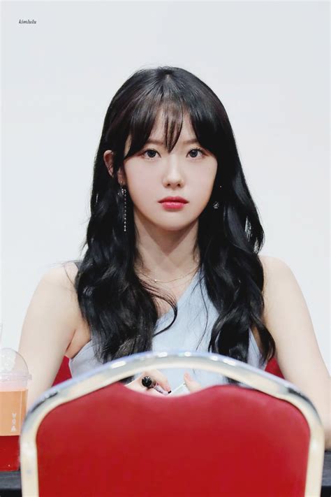 흑발머리 루다