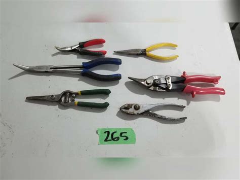 Needle Nose Pliers Snips Etc 6 Pc Adam Marshall Land And Auction Llc