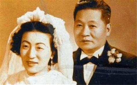 她是清朝最後一位格格，隱藏身份活到2014年，臨終前說出皇家醜聞 每日頭條