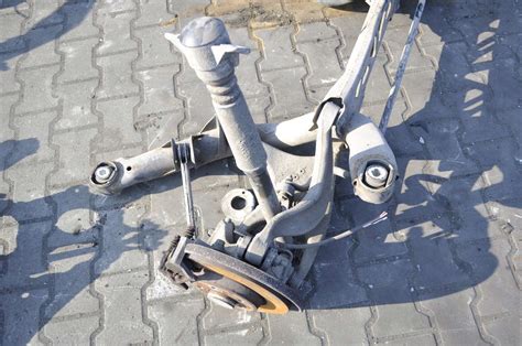 Audi A B Zawieszenie Belka Ty Sedan O Tylna Shrot Pl