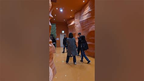 여자들 이쁘다고칭찬 둘다못생김 그전엔 Youtube