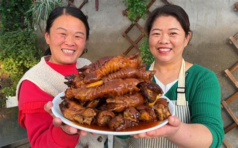 花120买了20个羊蹄子姐俩今天做麻辣羊蹄吃软烂脱骨香辣Q弹 哔哩哔哩