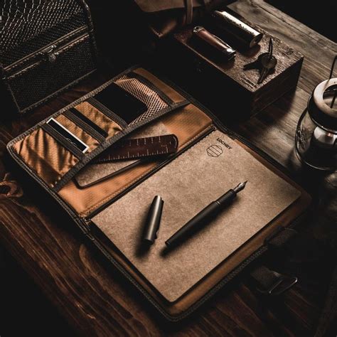 Field Journal Fyllepenn Visittkort Notatbøker