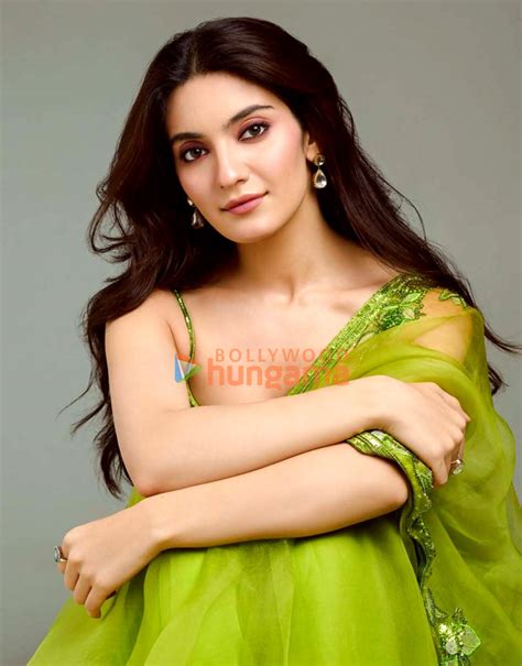 Pratibha Ranta Photos Images Hd Wallpapers Pratibha Ranta Hd Images Photos Bollywood Hungama