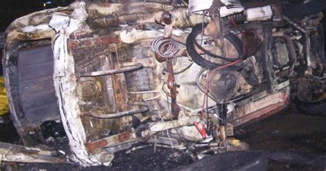 Fuel tank fires raise questions over Jeep vehicles - CBS News