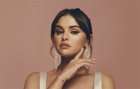 1400x900 Resolution Selena Gomez 4k Photoshoot 2022 1400x900 Resolution