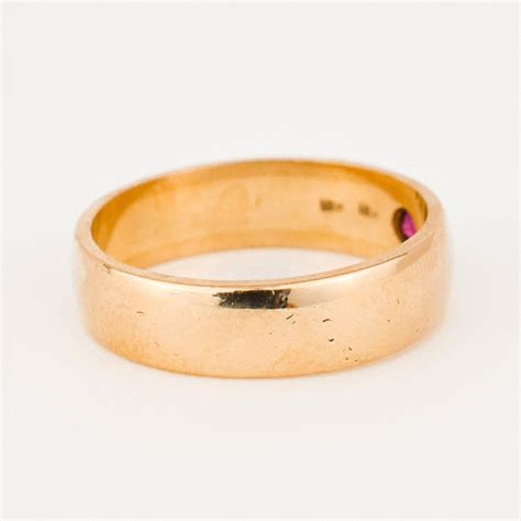 Starburst Ruby Gold Band Folklor