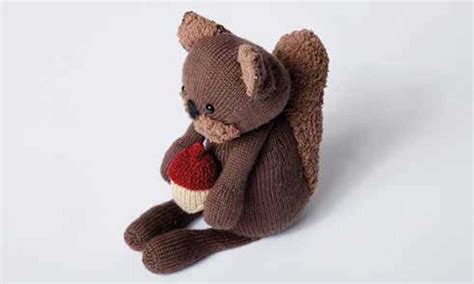 Knit Your Own Squirrel With This Free Pattern