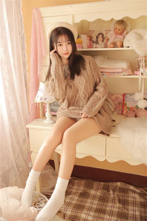 猫九酱 浅驼色毛衣25p 本子云