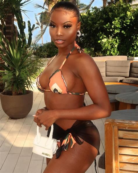 Lulu Simmons Picture