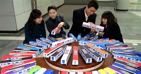 공항철도 종이열차 전시회 개최