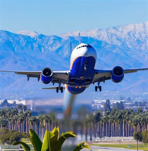 Close Up Shots Of Takeoffs And Landings Raiart
