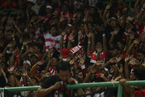 Penjualan Tiket Pertandingan Madura United Versus Persija Jakarta