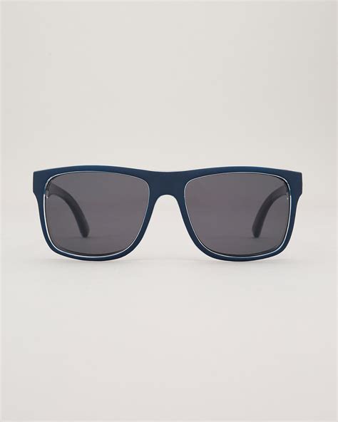 Shop Carve Carve Crimson Sunglasses In Matte Navy Crystal Fast
