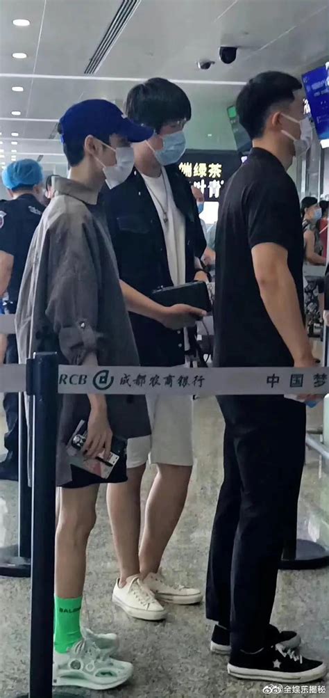Luo Yunxi Was Identified As Guo Jingming And The Airport Photos Were