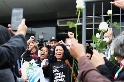 Sob Protesto Assembleia Legislativa Do Paraná Aprova Projeto Que