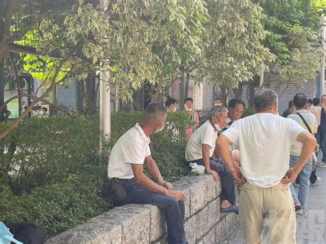 祐漢有休憩區仍有不少「公園阿伯」聚集 硬闖被封涼亭人士：我無聚集 無問題！ 澳門力報官網
