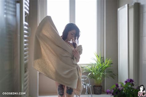 Zenit Naked Cosplay Asian 6 Photos Onlyfans Patreon Fansly Cosplay