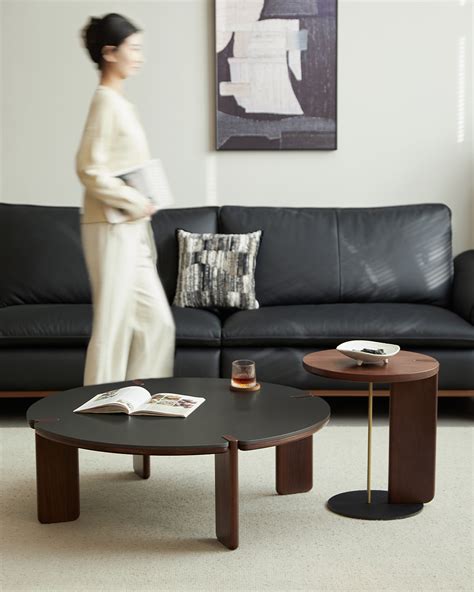 린지홈 가구 And 소파 브랜드 나만의 공간을 감각적으로 채우는 테이블 모노디 모던 블랙 원목 소파 테이블 집은 가장 편안한 나만의 공간 그 안에서 온전히 나다운 순간을