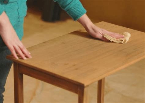 Can You Spray Polyurethane 2025 Expert Tips