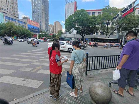 湖医药学子三下乡：科普母婴安全用药知识，创和谐健康中国 多彩大学生网