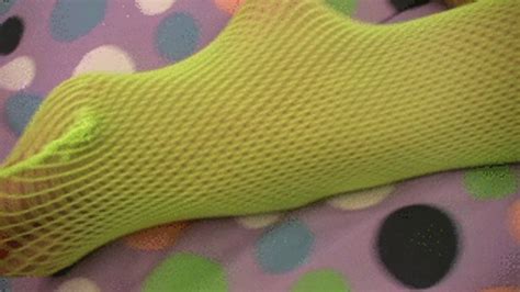 Chloe James Fucks Her Pussy With Her Purple Ribbed Pyrex Dildo Xxx