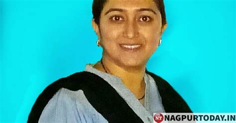 नेहा अविनाश आचार्य यांना पीएचडी