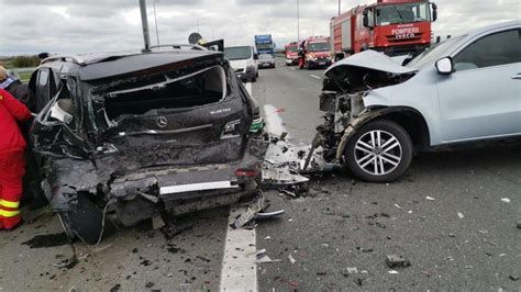 ACUM Accident grav cu două victime pe A1 Impact puternic între două