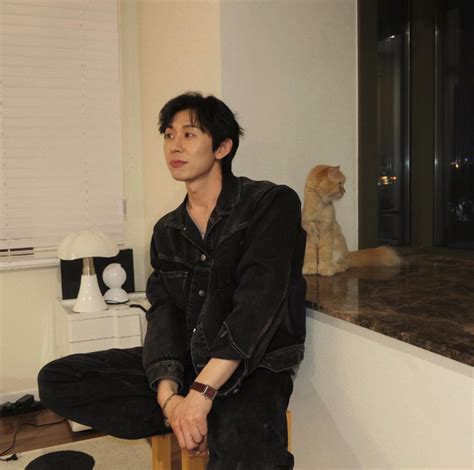코드 쿤스트 연이은 열애설에도 침묵 고수 사생활