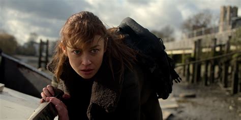 Crítica De Traición En Netflix Charlie Cox Huye De Su Pasado