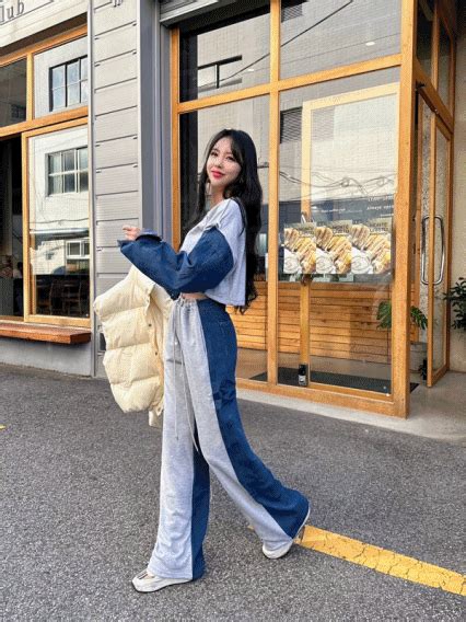 [두가지연출] 데님 배색 반반 맨투맨 스트링 와이드조거팬츠 투피스세트 2color 에이블리