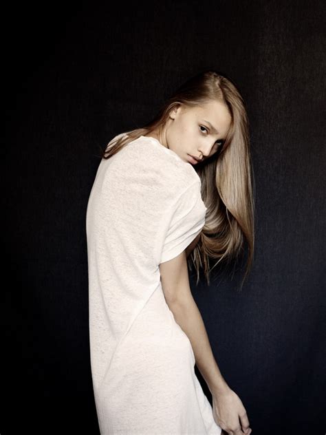 Mariya M Newfaces