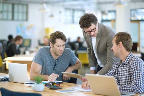 what is the difference between seo and sem laditech