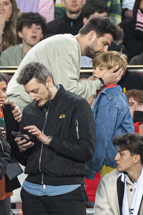 Gerard Piqué humilla a Shakira el regalo a Sasha que su madre nunca le