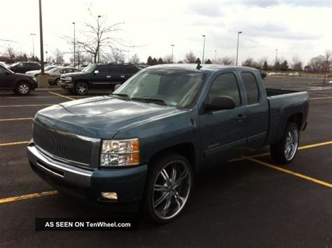 2010 Chevrolet Silverado Pickup Truck