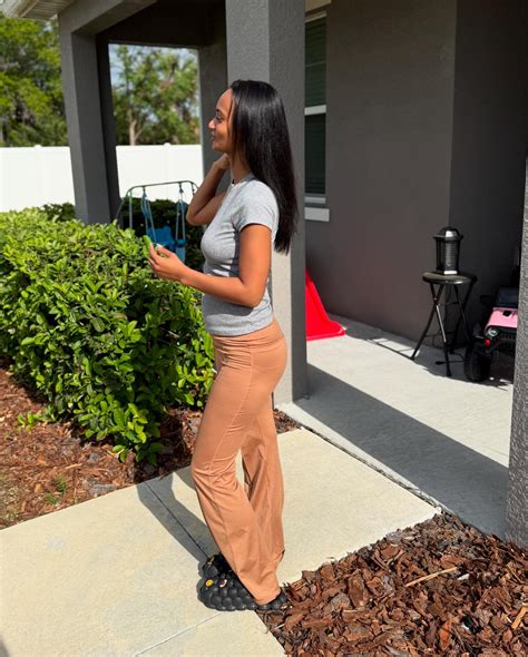 Teona Bathurst Teona Bathurst Added A New Photo