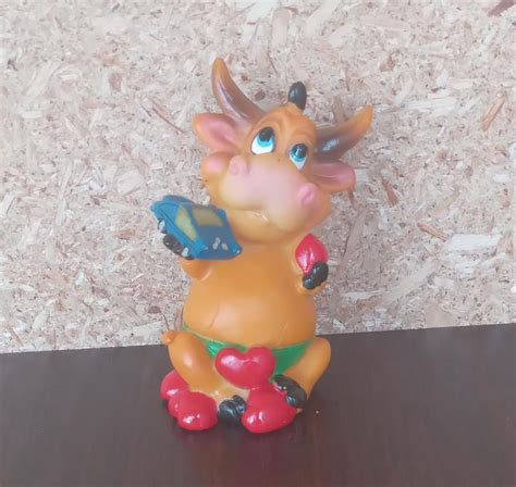 Статуетка бичок — цена 140 грн в каталоге Статуэтки Купить товары для дома и быта по доступной