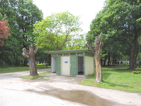 Öffentliche Toilette Wien