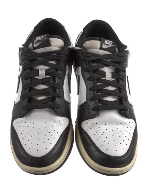 Nike Leather Colorblock Pattern Athletic Sneakers Black Sneakers