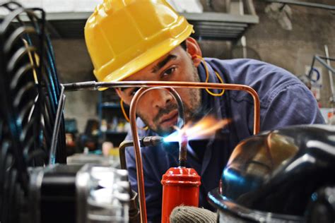 Economistas Destacan Que El Presupuesto 2023 Es Un Proyecto Menos