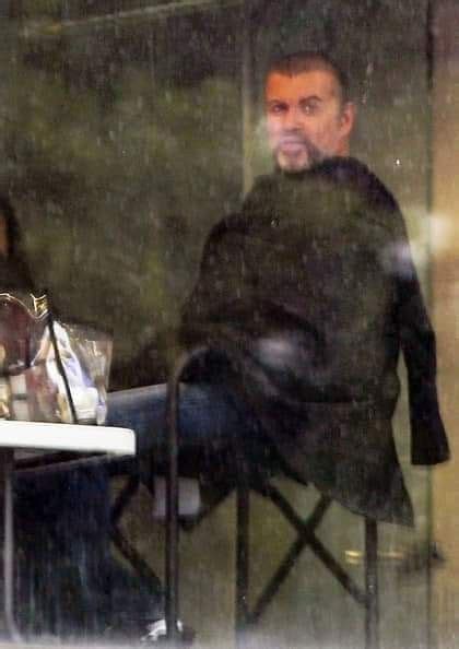 Pin Van Laurie Sweet Op George Michael In 2024 Zangers Zangeressen
