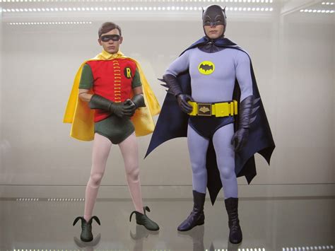 Teksushi™ Hot Toys 1966 Batman And Robin Review By Kool Kollectibles