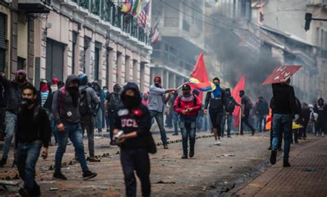 Ecuador Siguen Las Protestas Masivas Y Lenín Moreno Trasladó La Sede