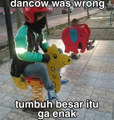 Meme Jadi Dewasa Ternyata Gak Seenak Itu