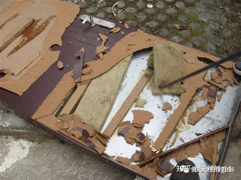 一拳打烂实木门又到梅雨季节你家的家具还好吗全铝家居带你领略湿与远方 知乎