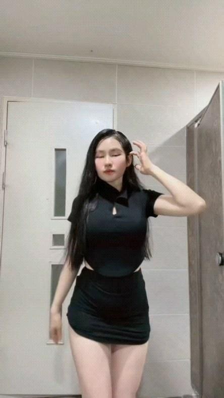 어딜 만지는 거야 Video