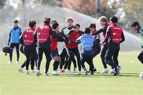 名古屋グランパス Nagoya Grampus On Twitter 18日、2023 Grampus 始動しました 青空の下