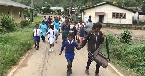 වතු කම්කරුවන්ට ආපදා පෙරහුරුවක්…