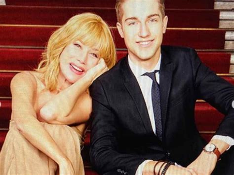 Nancy Brilli Mamma Moderna Mi Basta Che Mio Figlio Sia Felice Foto